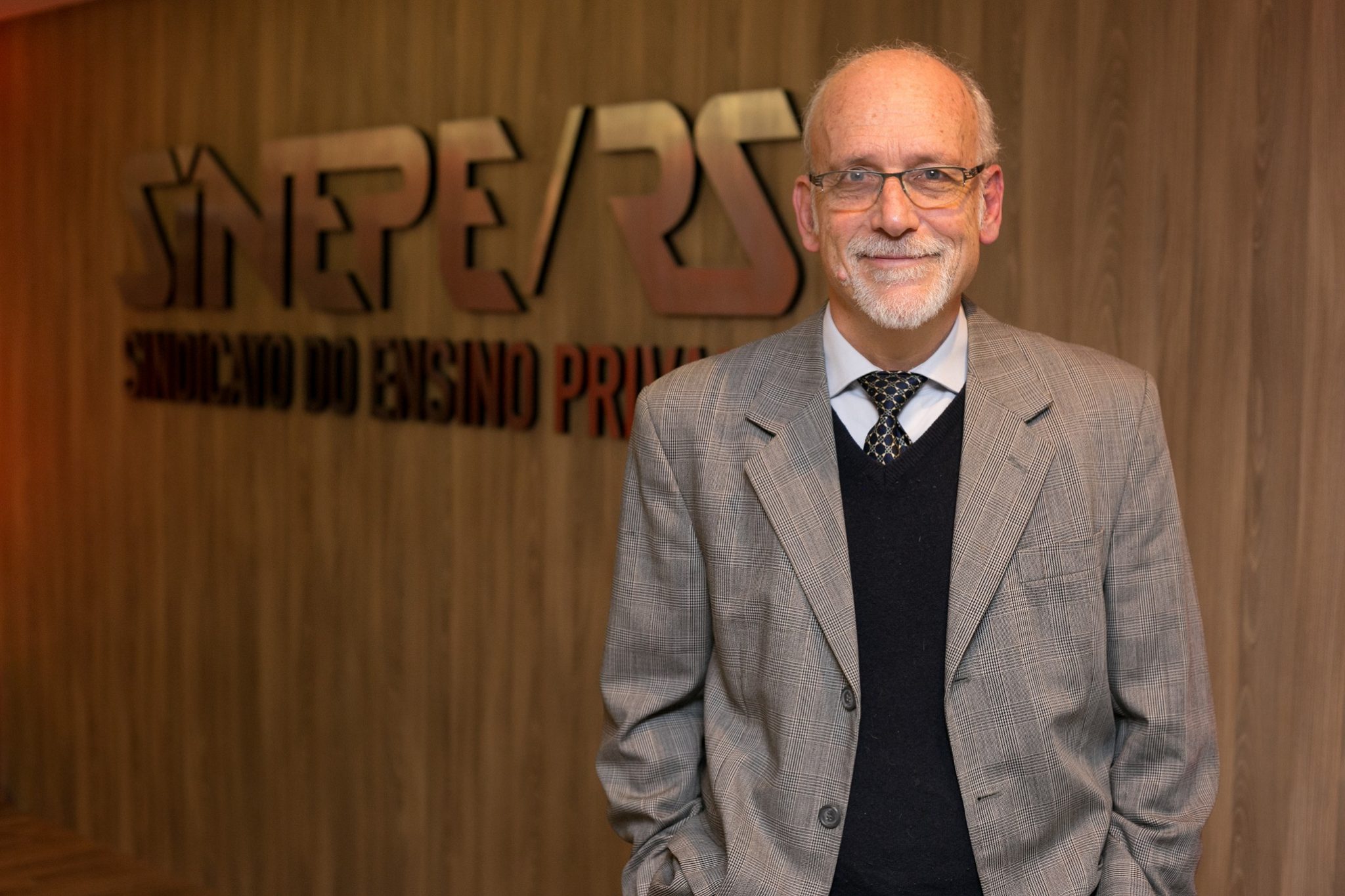 Inclusão escolar: entre o abstrato e o concreto